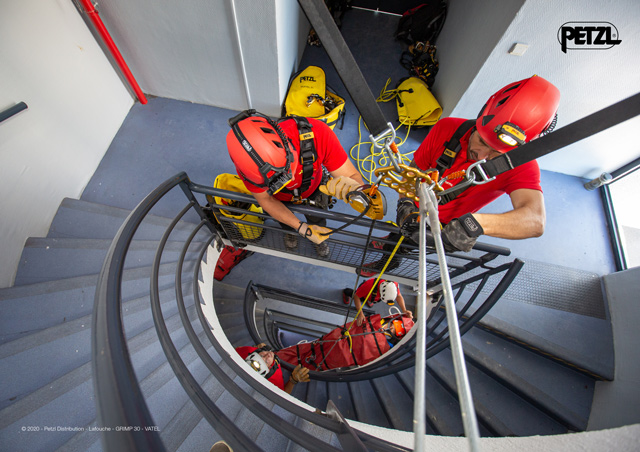 Petzl® Gerätesatz Absturzsicherung, DIN 14800-17 und Gerätesatz Auf ...